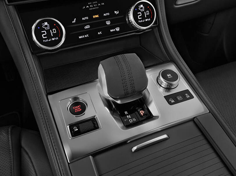 Jaguar F-Pace F Pace 5.0L V8 SVR (550 PS) 2026 Price in UAE | Specs ...