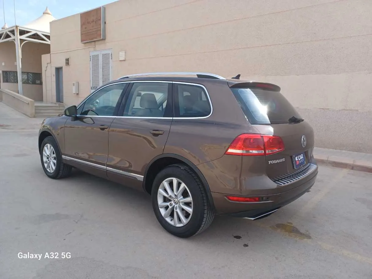 Volkswagen Touareg for sale: SAR 34,000 - 188,843 KM, 2014 | CarSwitch