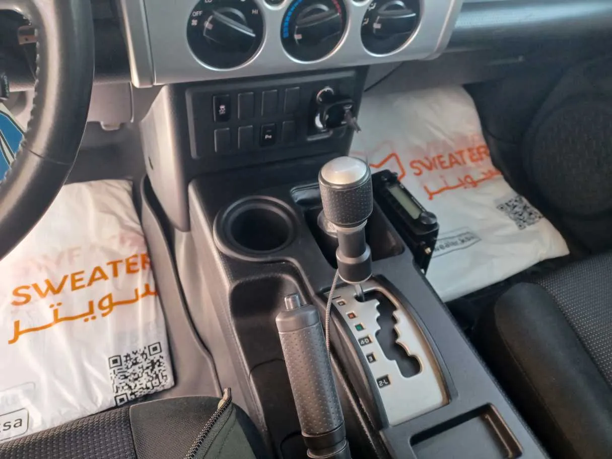 Toyota FJ Cruiser for sale: SAR 138,500 - 178,000 KM, 2022 | CarSwitch