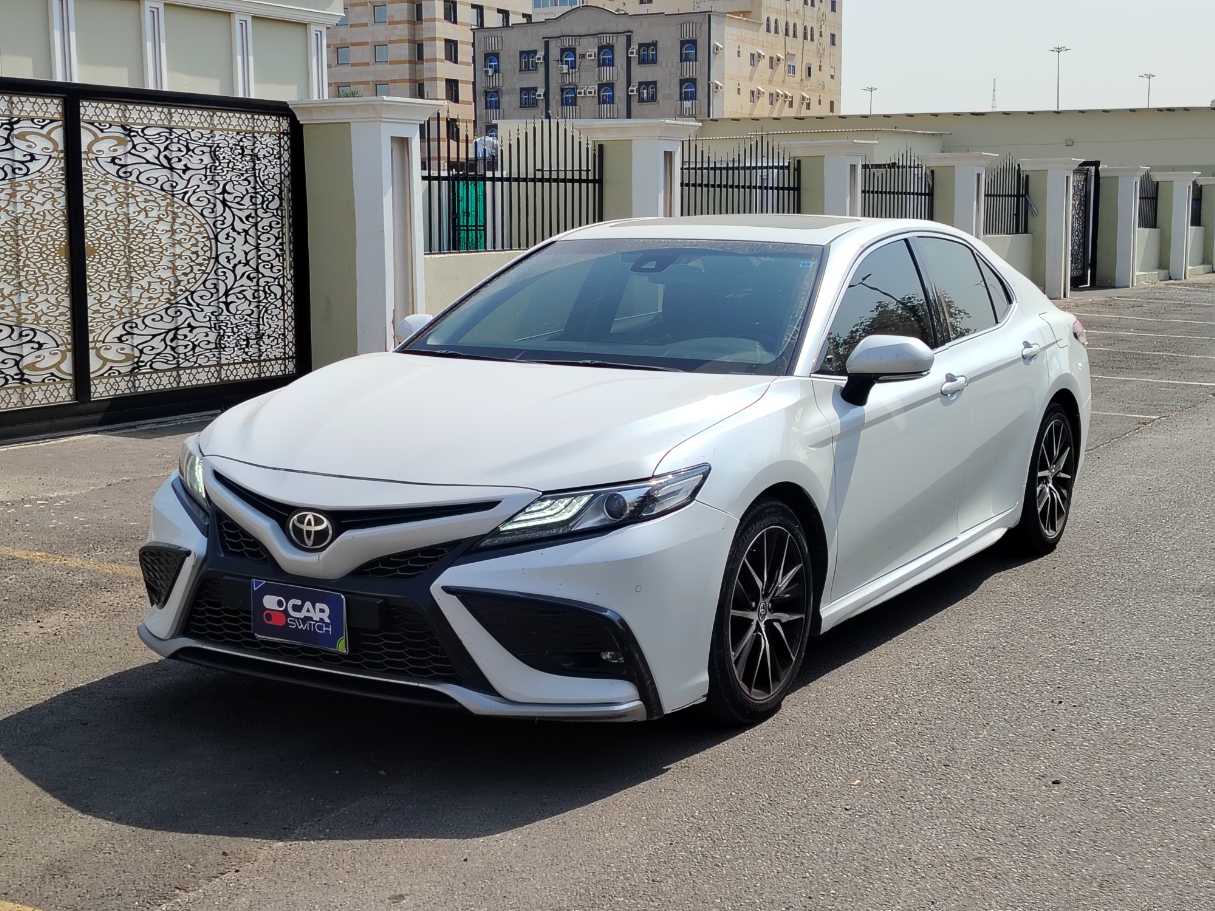 Toyota Camry for sale: SAR 79,000 - 160,000 KM, 2021 | CarSwitch
