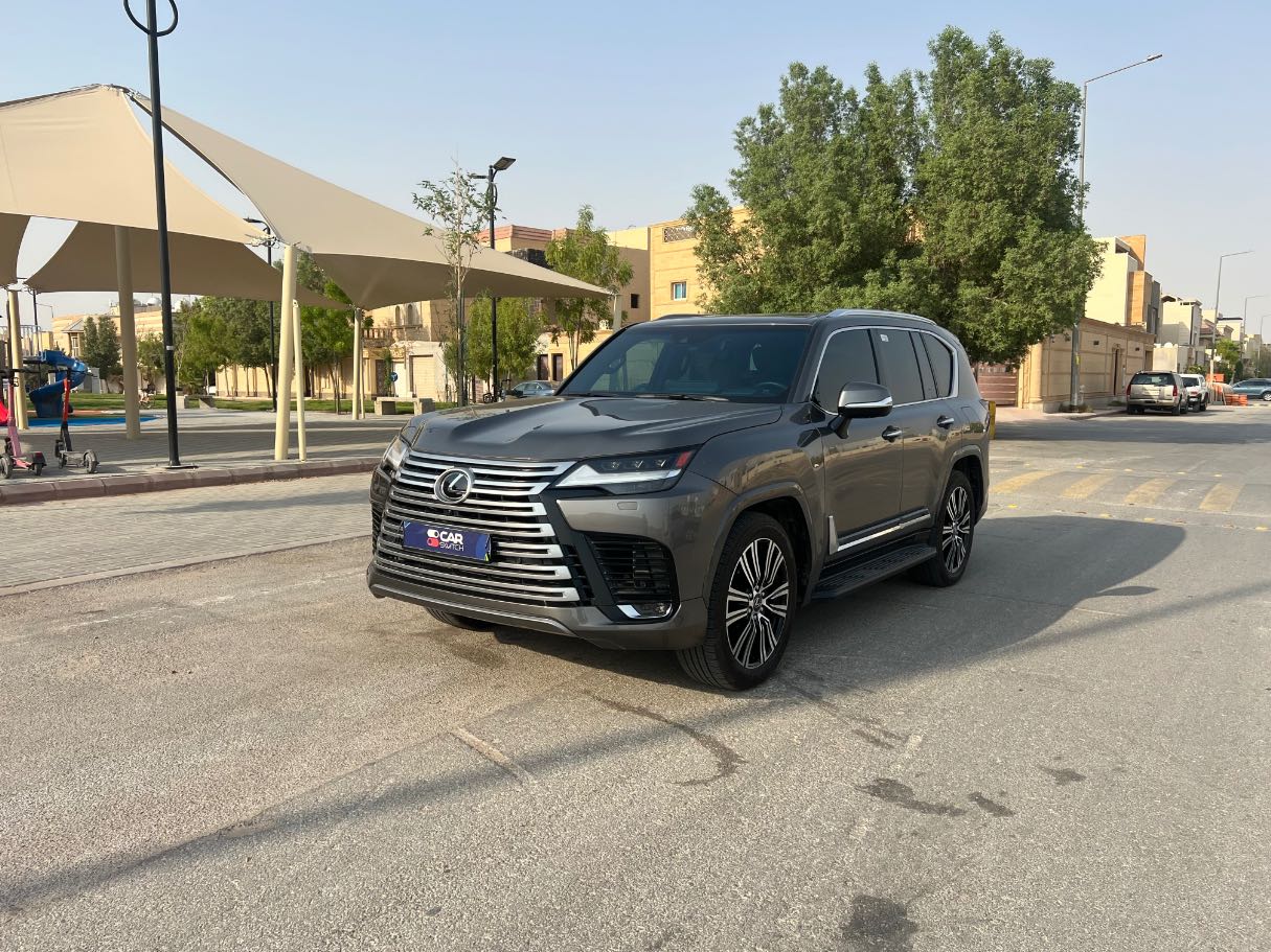Lexus LX600 for sale: SAR 511,000 - 5,807 KM, 2024 | CarSwitch