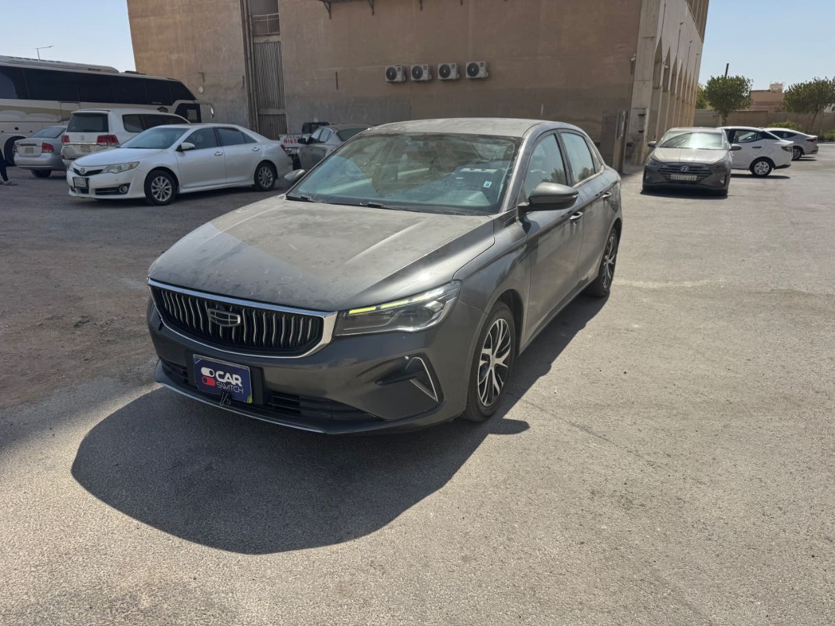 Geely Emgrand for sale: AED SAR 27,500 - 97,495 KM, 2023 | CarSwitch