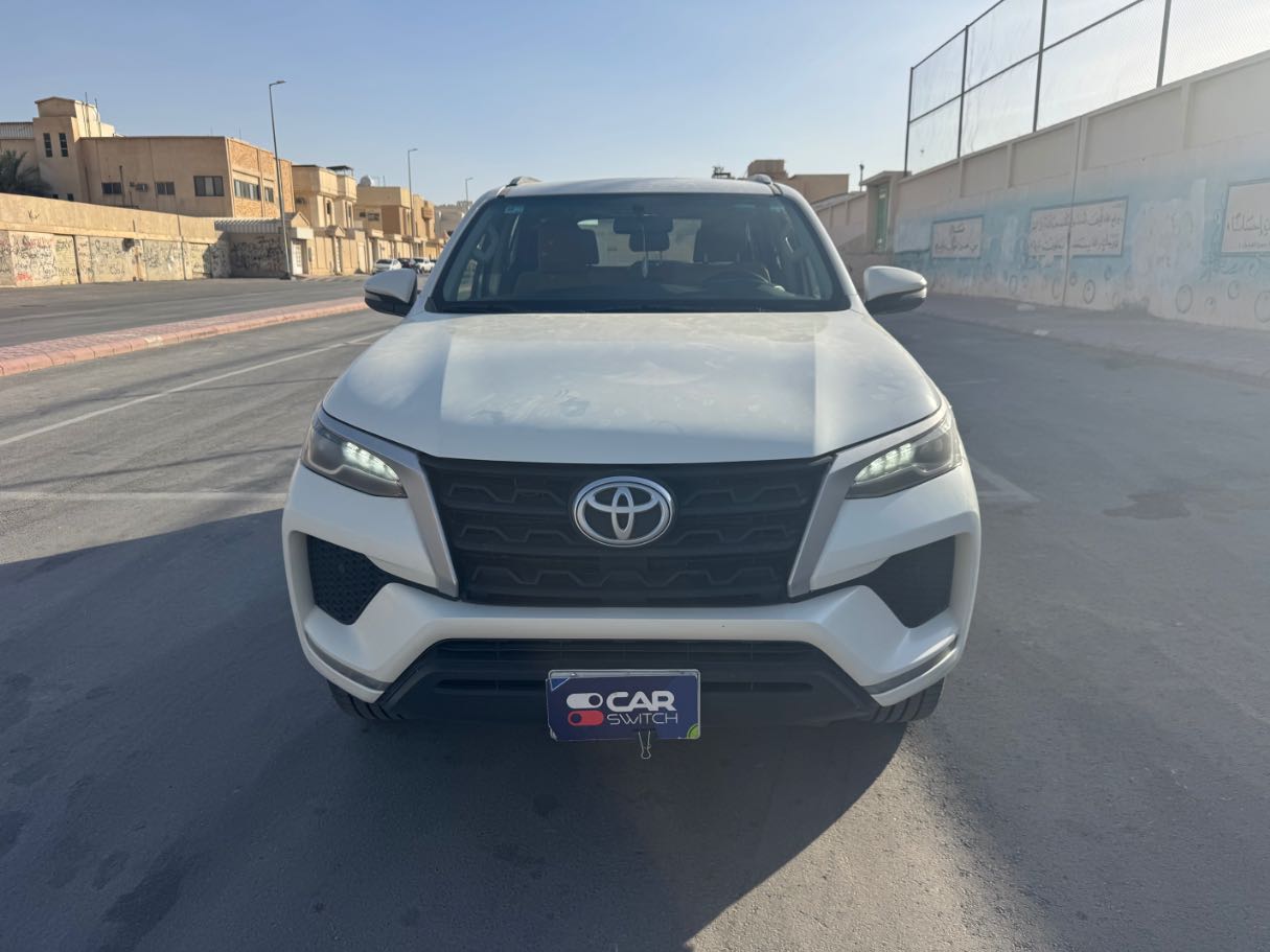Toyota Fortuner for sale: AED SAR 92,500 - 257,854 KM, 2022 | CarSwitch